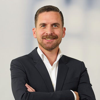 Michael Weiss | Director | Global Employer Services