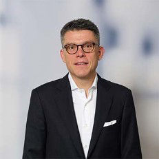 Thomas Menzler | Lead des Offering Portfolios Strategy & Transactions