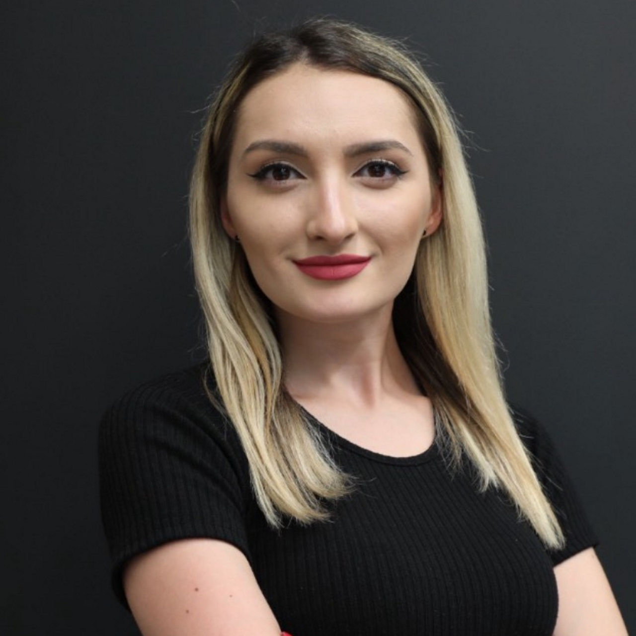 Alexandra Coman | Executive Assistant