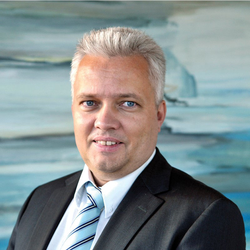 Lars Petersen | Director